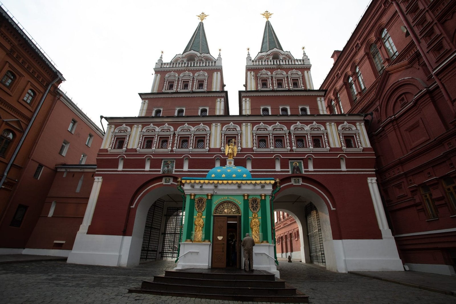 Moscow's Red Square Sights For First Timers - A Complete Travel Guide