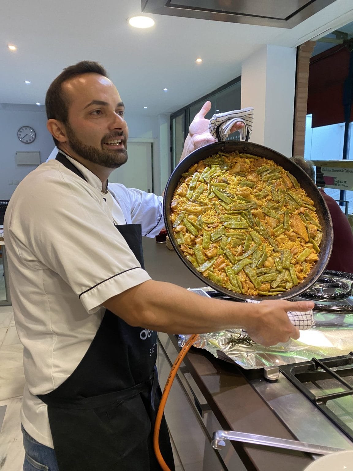 Spanish Dinner:Authentic Paella, Gazpacho, and Sangria Recipes